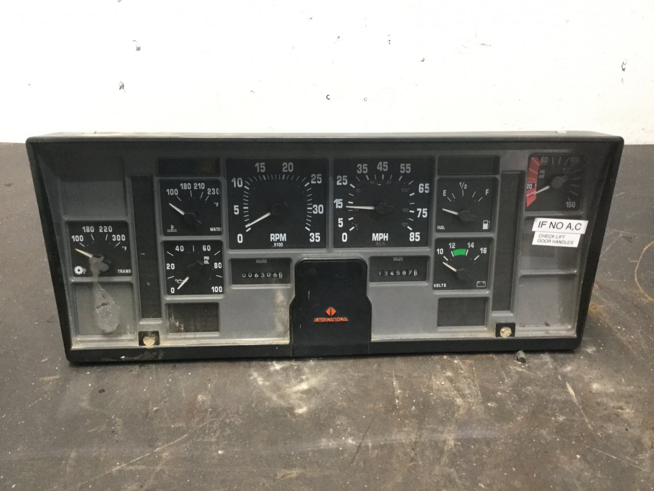 1689996C93 | International 3400 Instrument Cluster for Sale