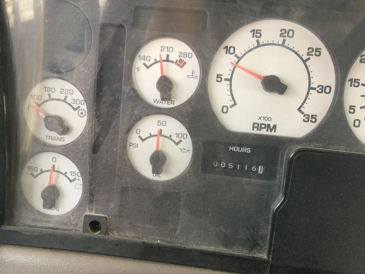 International 3800 Speedometer Instrument Cluster for Sale
