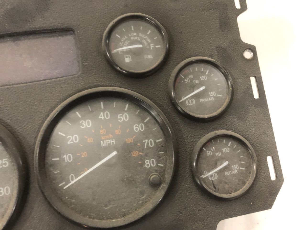 A2C53367810 2780 060 | Peterbilt 386 Speedometer Instrument Cluster for Sal