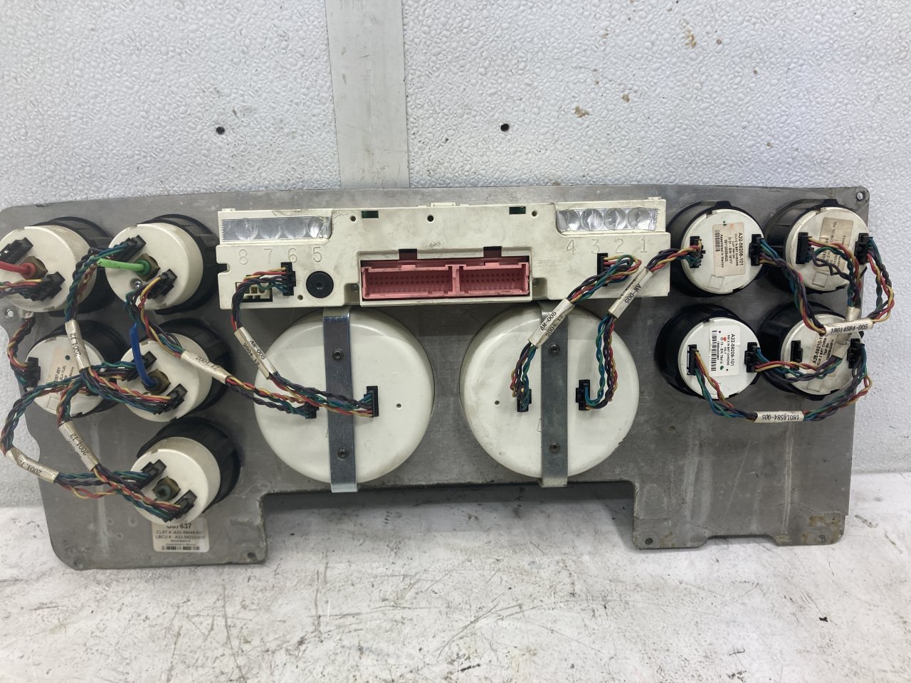 A22-59448-001 | Freightliner C120 CENTURY Speedometer Instrument Cluster fo