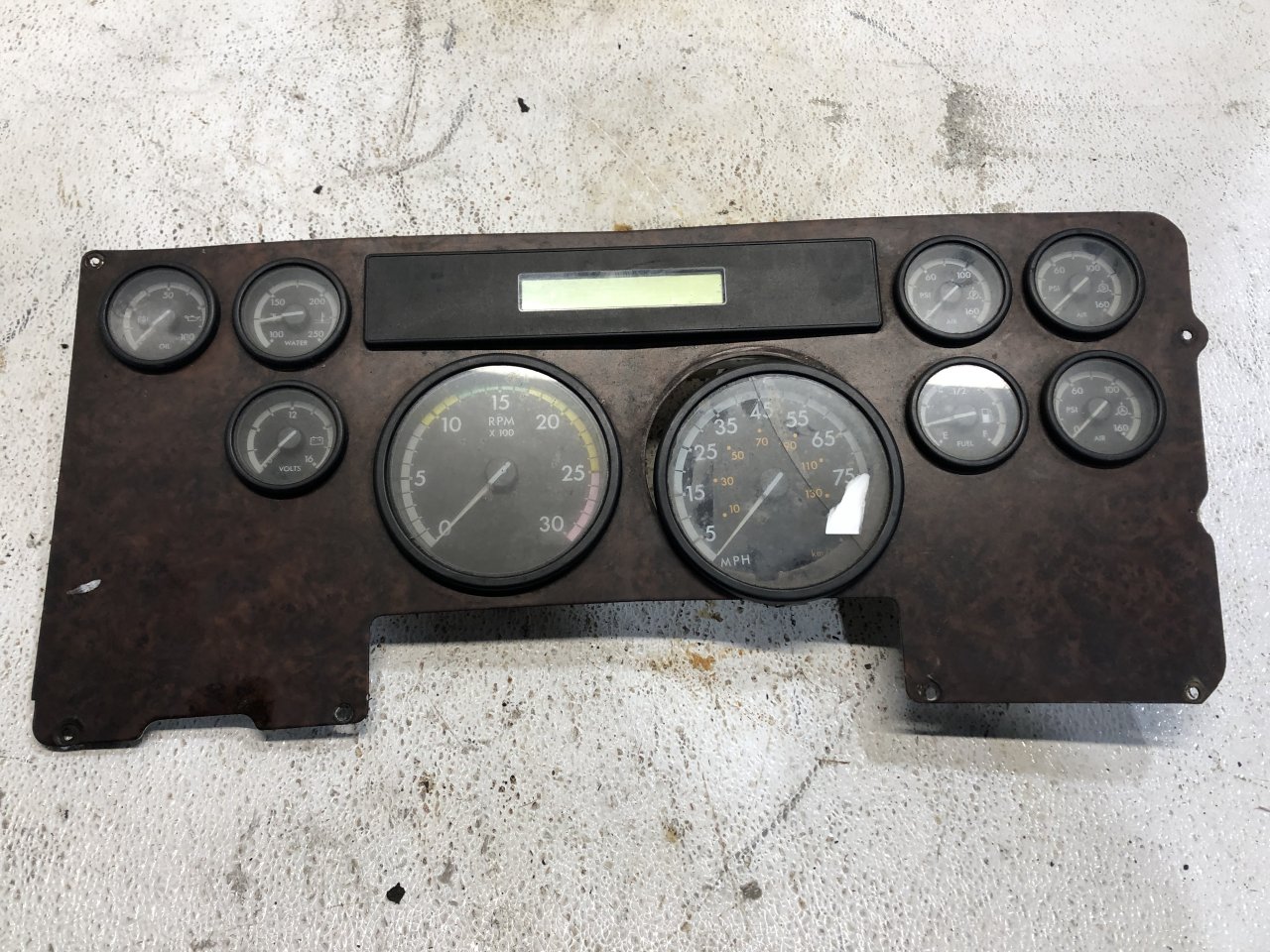 Freightliner C120 CENTURY Instrument Cluster for Sale