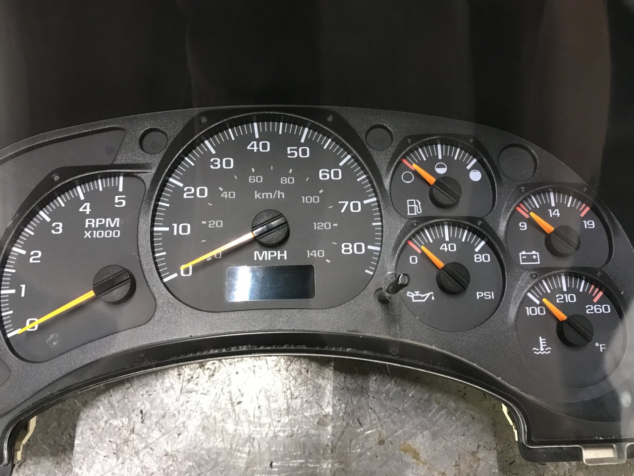 94665991 | GMC C5500 Instrument Cluster for Sale