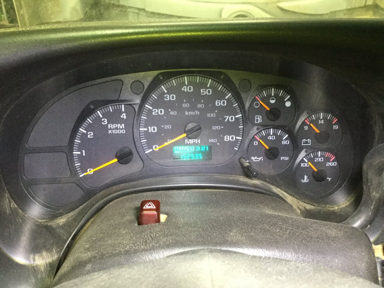 94665998 | Chevrolet C7500 Speedometer Instrument Cluster for Sale