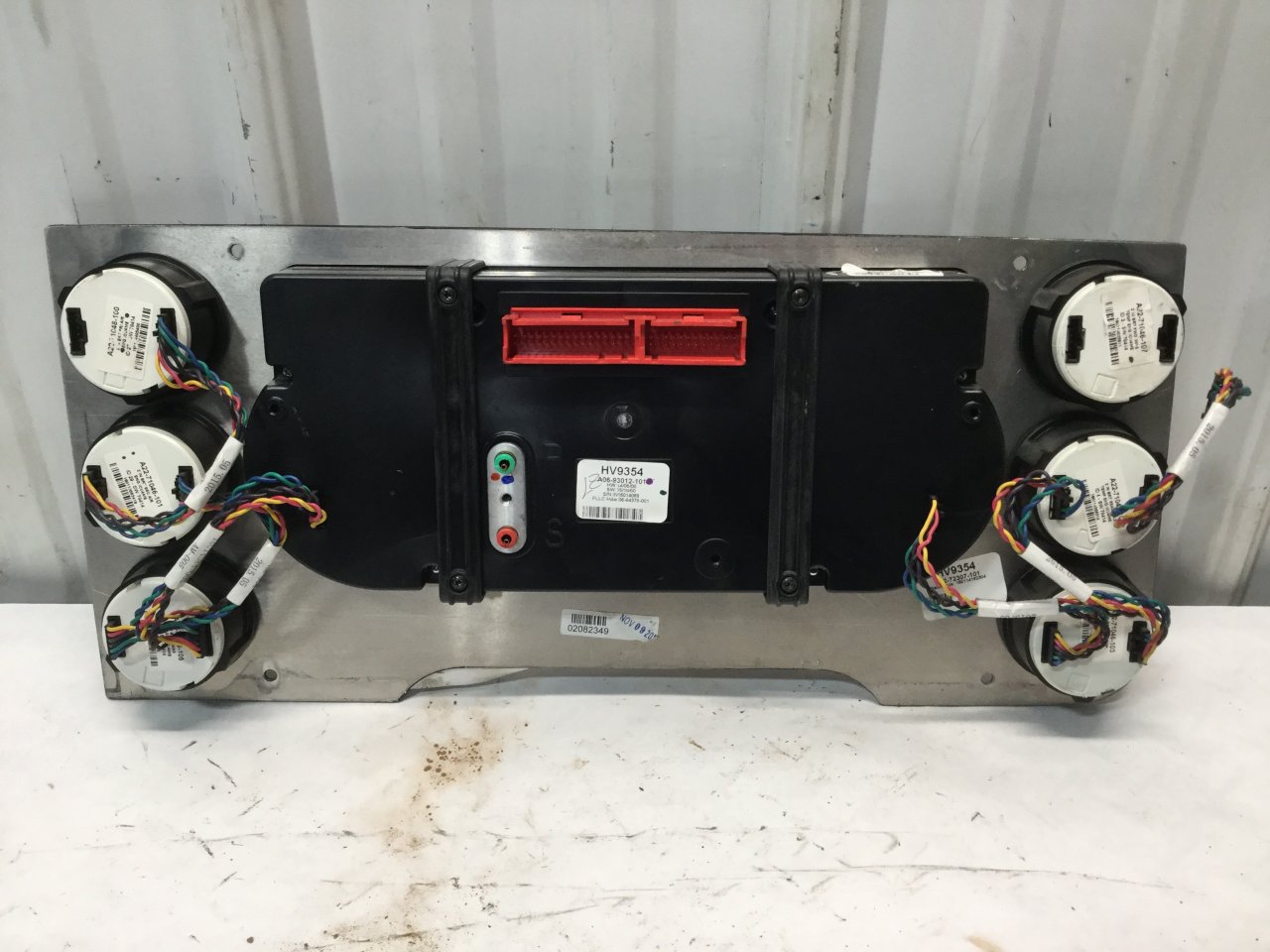 A22-72307-101 | Freightliner CASCADIA Speedometer Instrument Cluster for Sa