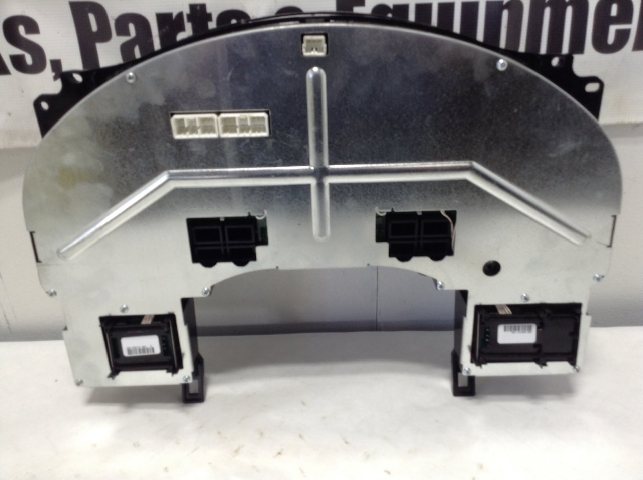 3868859C98 | International CE Speedometer Instrument Cluster for Sale