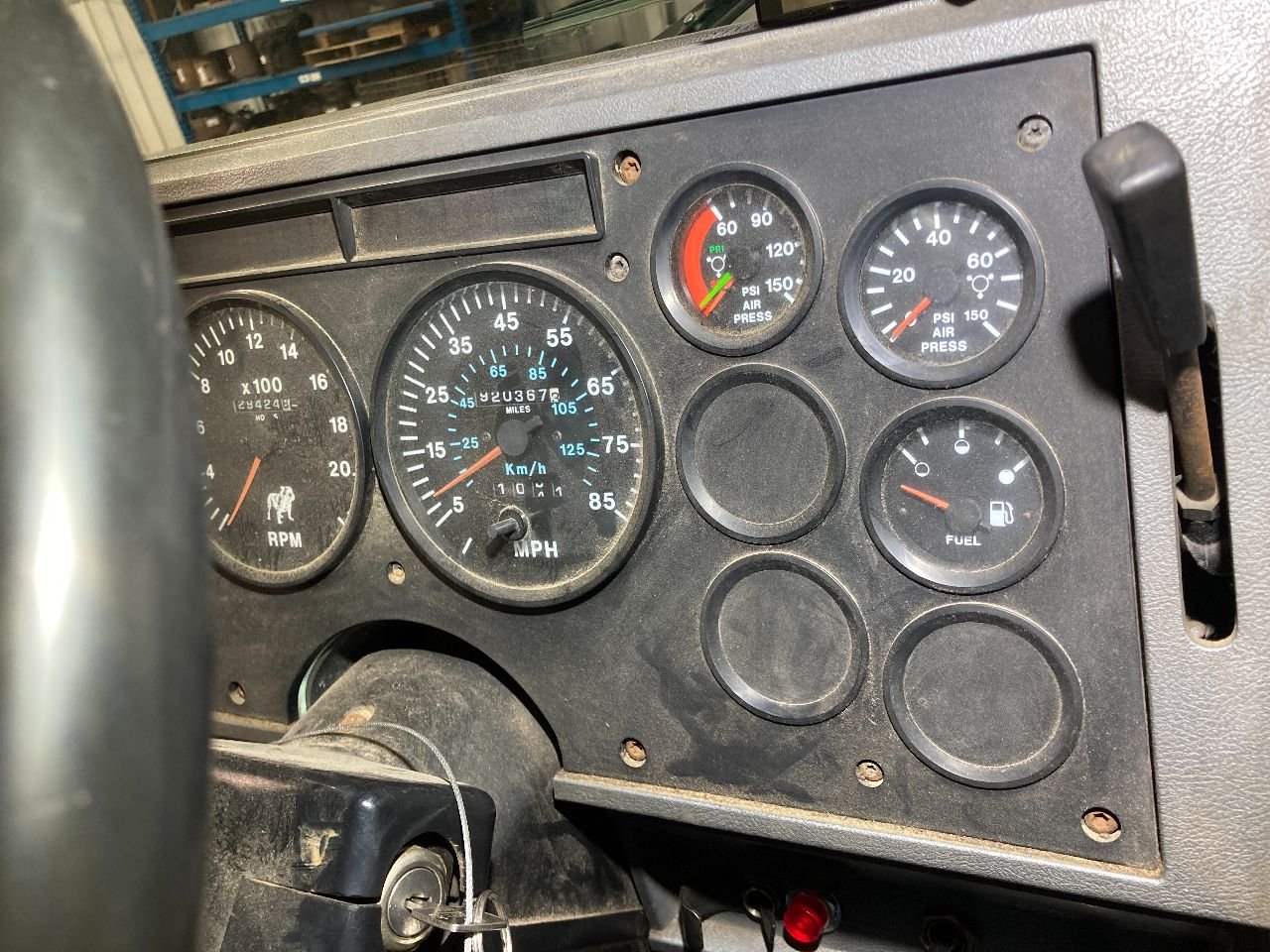 57MR49M | Mack CH600 Speedometer Instrument Cluster for Sale