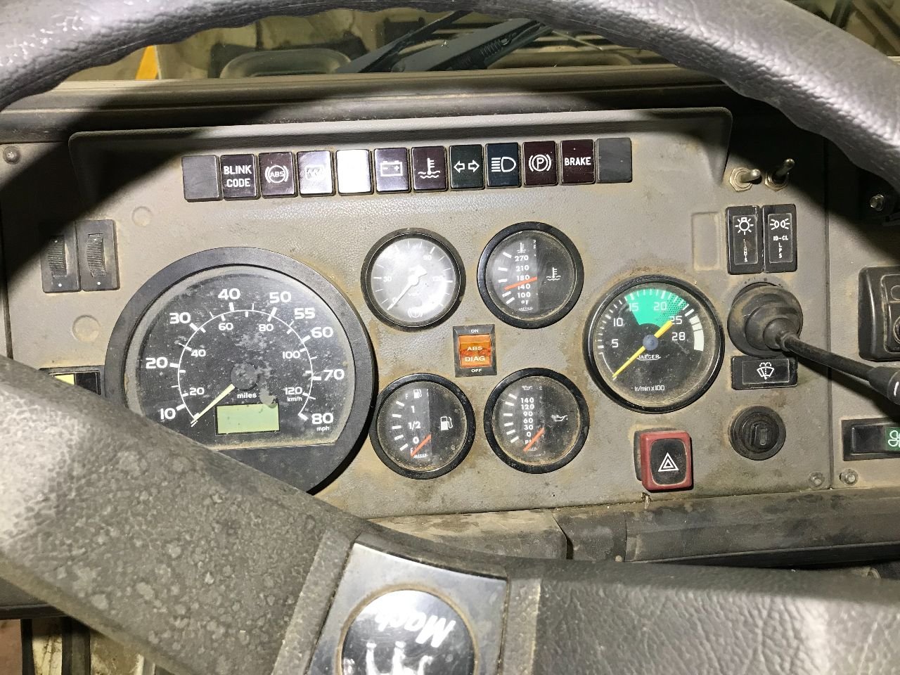 Mack CS MIDLINER Speedometer Instrument Cluster for Sale