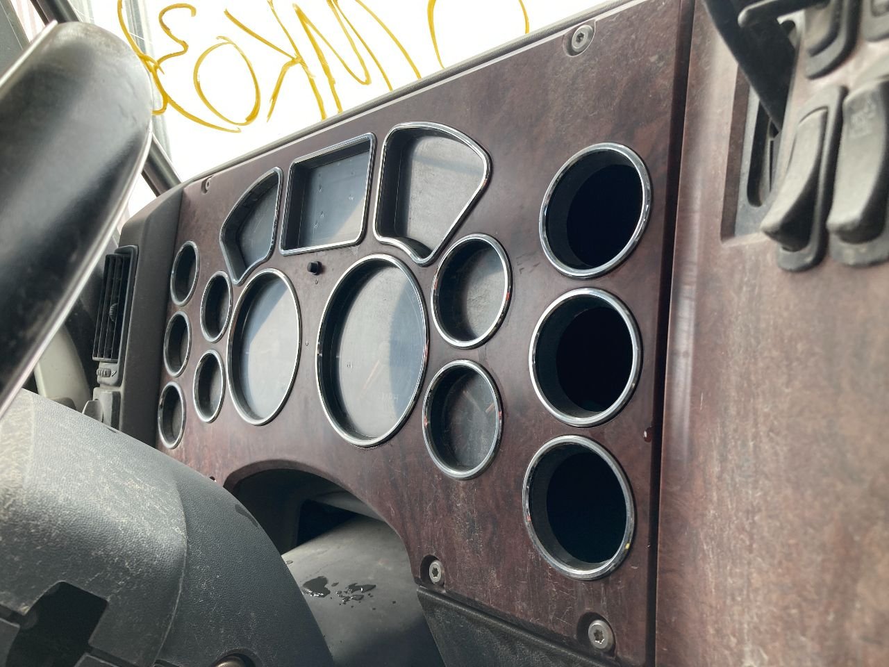 5MT5129M6 | Mack CTP (GRANITE) Speedometer Instrument Cluster for Sale