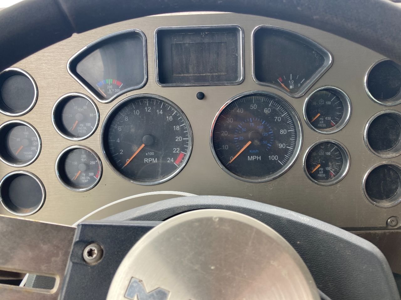 Mack CTP700B (GRANITE) Speedometer Instrument Cluster for Sale