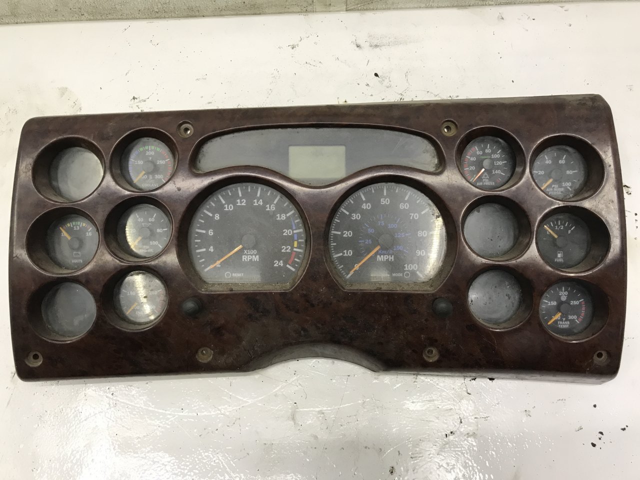 A2C53163661 | Mack CXN Speedometer Instrument Cluster for Sale