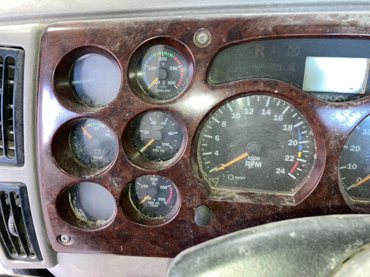 A2C53163661 | Mack CXN Speedometer Instrument Cluster for Sale