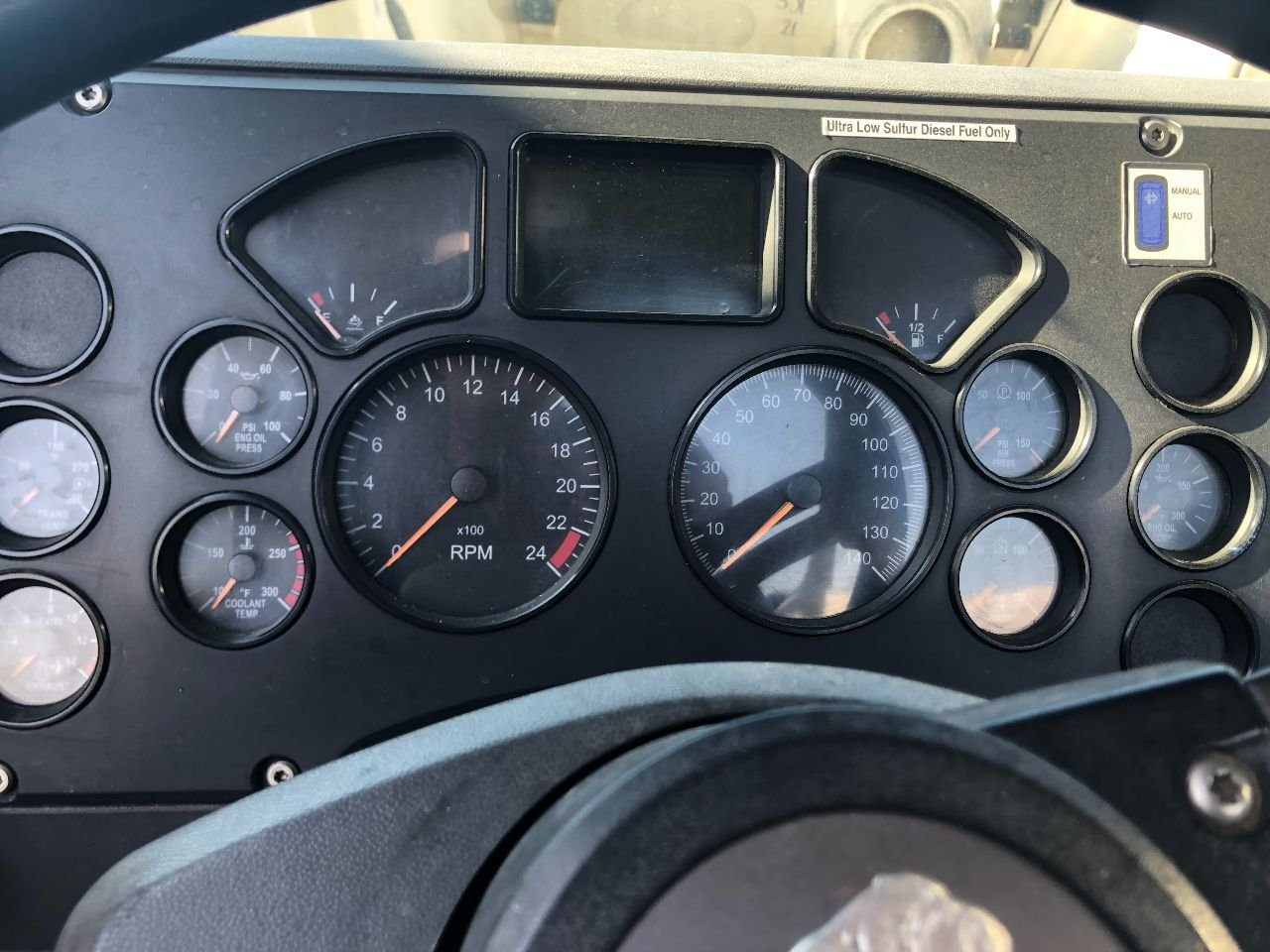 A2C53090358 | Mack GU813 Speedometer Instrument Cluster for Sale