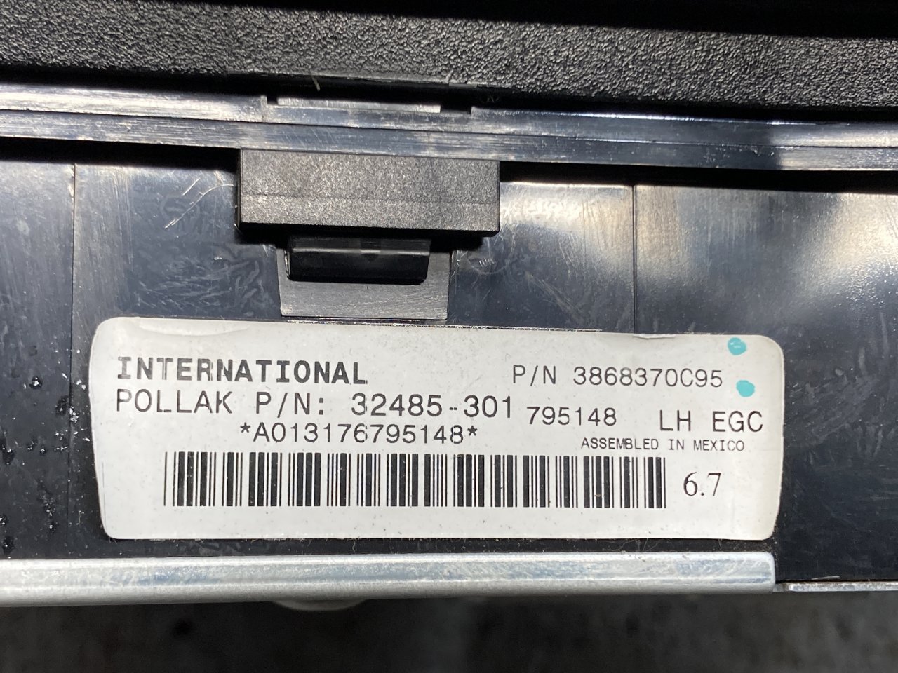 3868370C95 | International DURASTAR (4400) Speedometer Instrument Cluster f