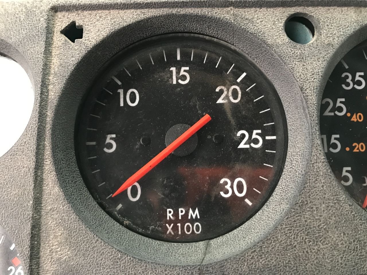 Freightliner FL106 Speedometer Instrument Cluster for Sale