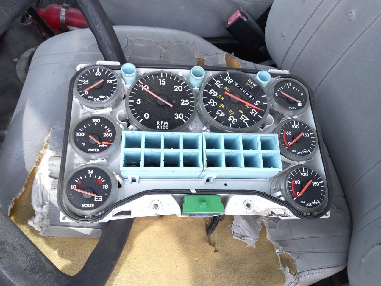 243-57674-001 | Freightliner FL70 Instrument Cluster for Sale