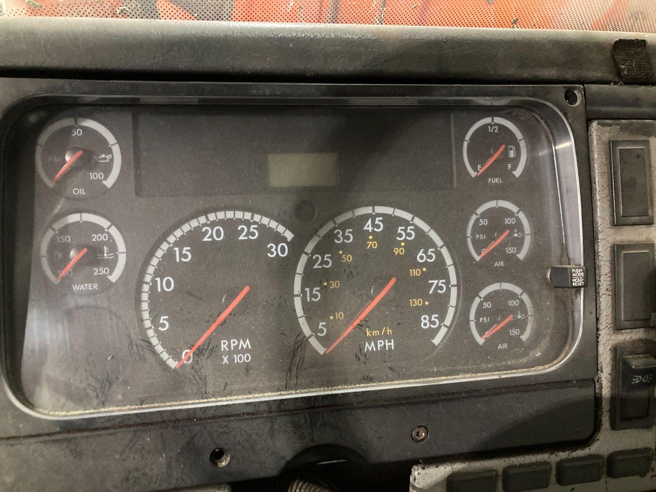 Freightliner FL70 Speedometer Instrument Cluster for Sale