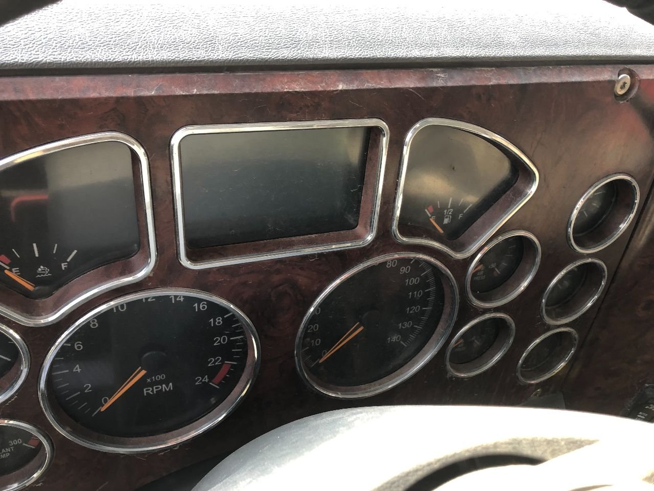 Mack GU713 Speedometer Instrument Cluster for Sale
