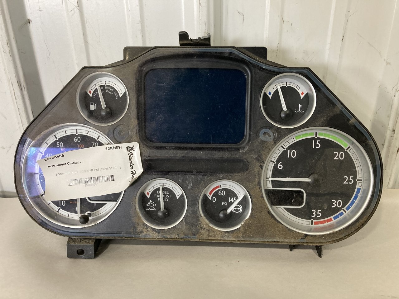 Kenworth K370 Speedometer Instrument Cluster for Sale