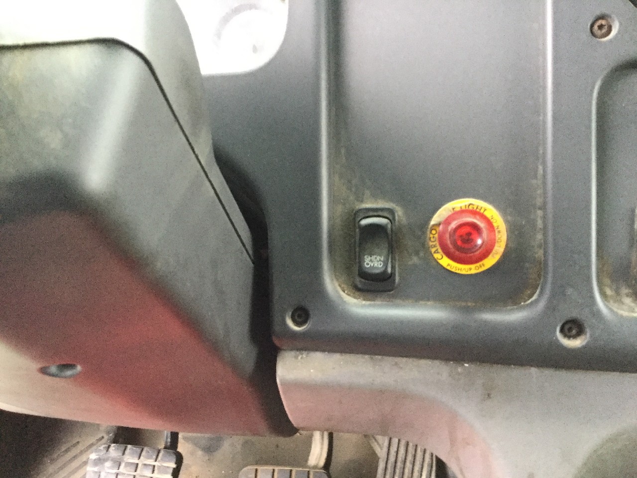 Freightliner M2 100 Instrument Cluster for Sale