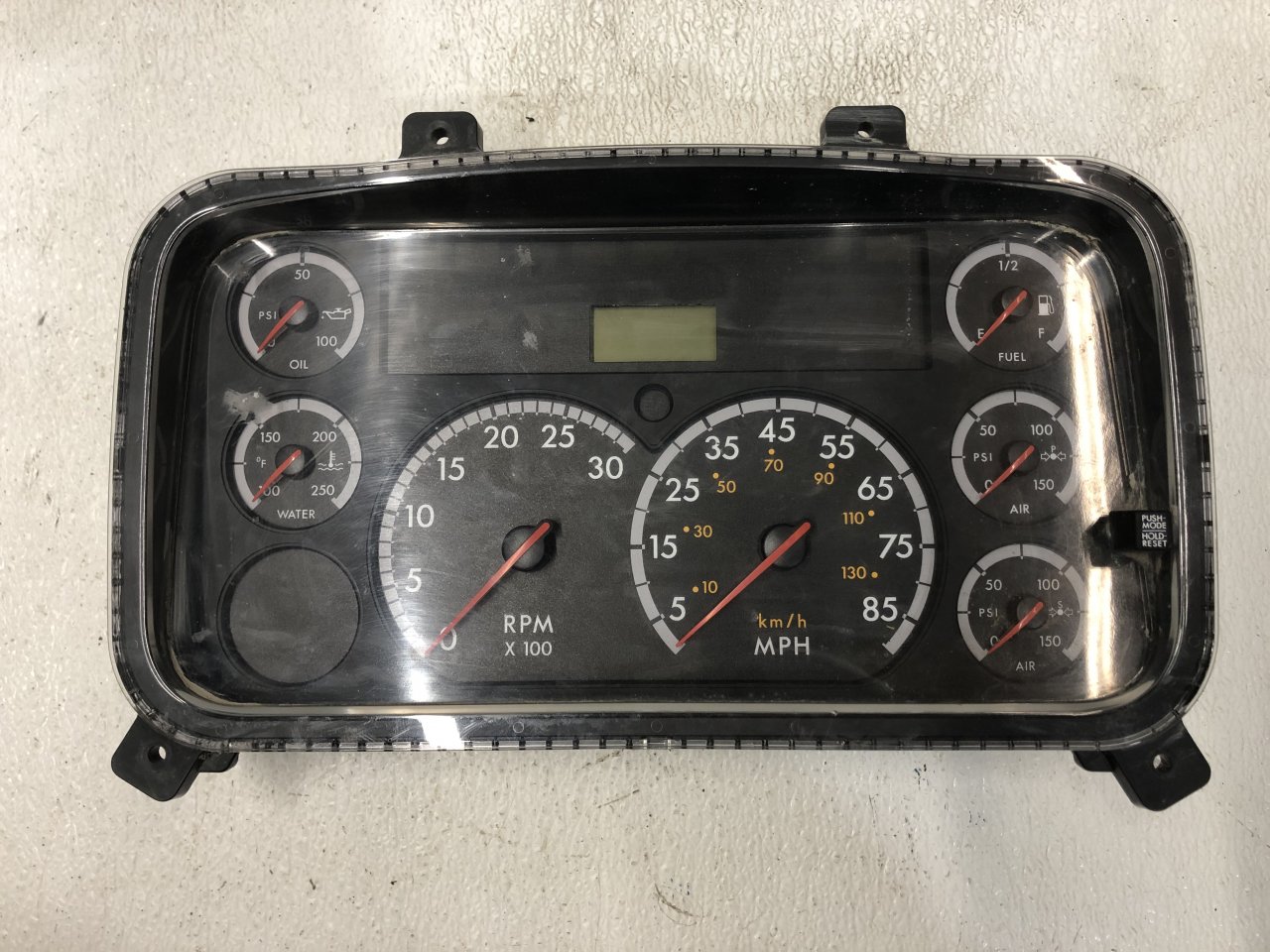 Freightliner M2 106 Instrument Cluster for Sale