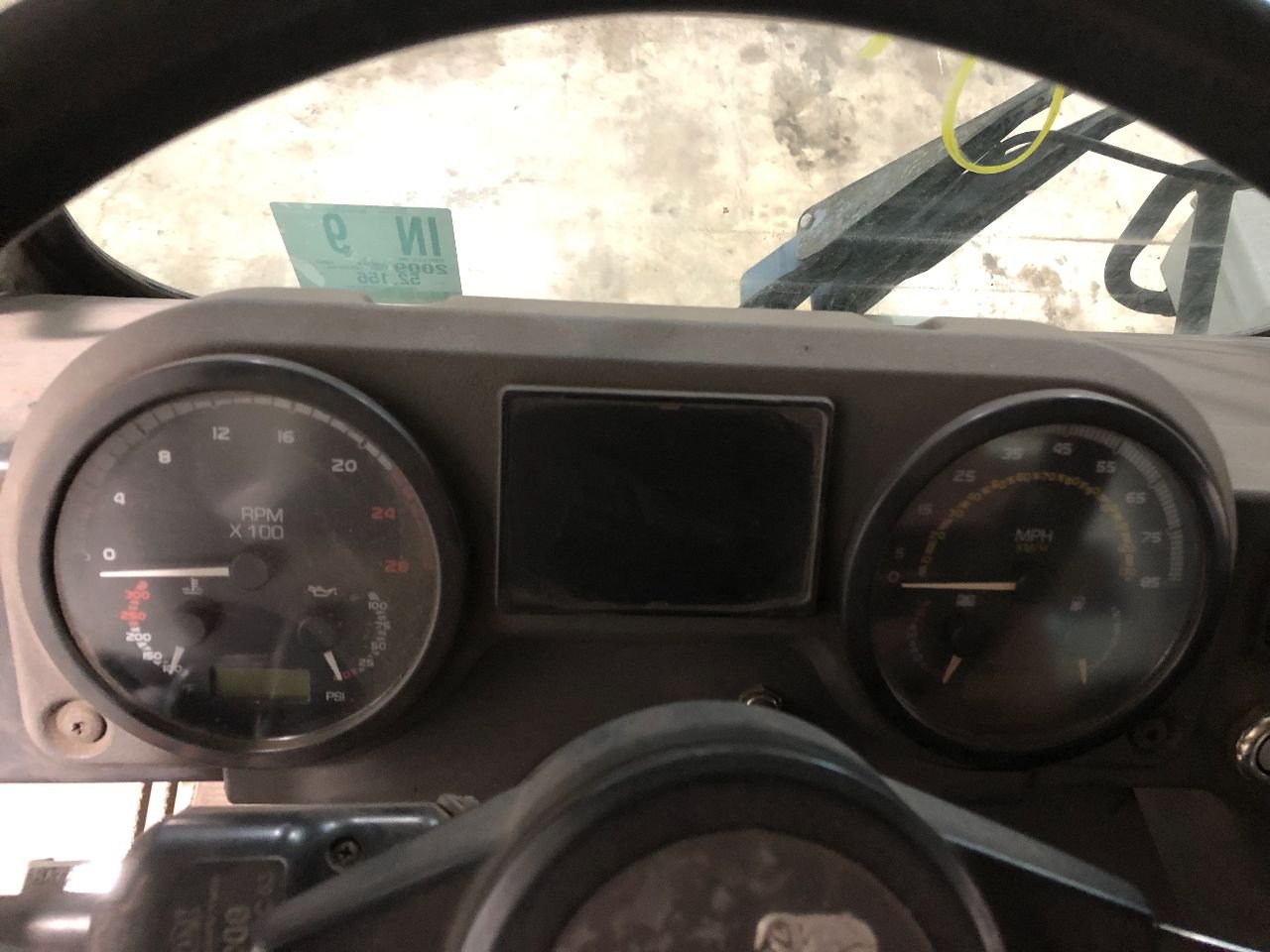 Mack MRU613 Speedometer Instrument Cluster for Sale