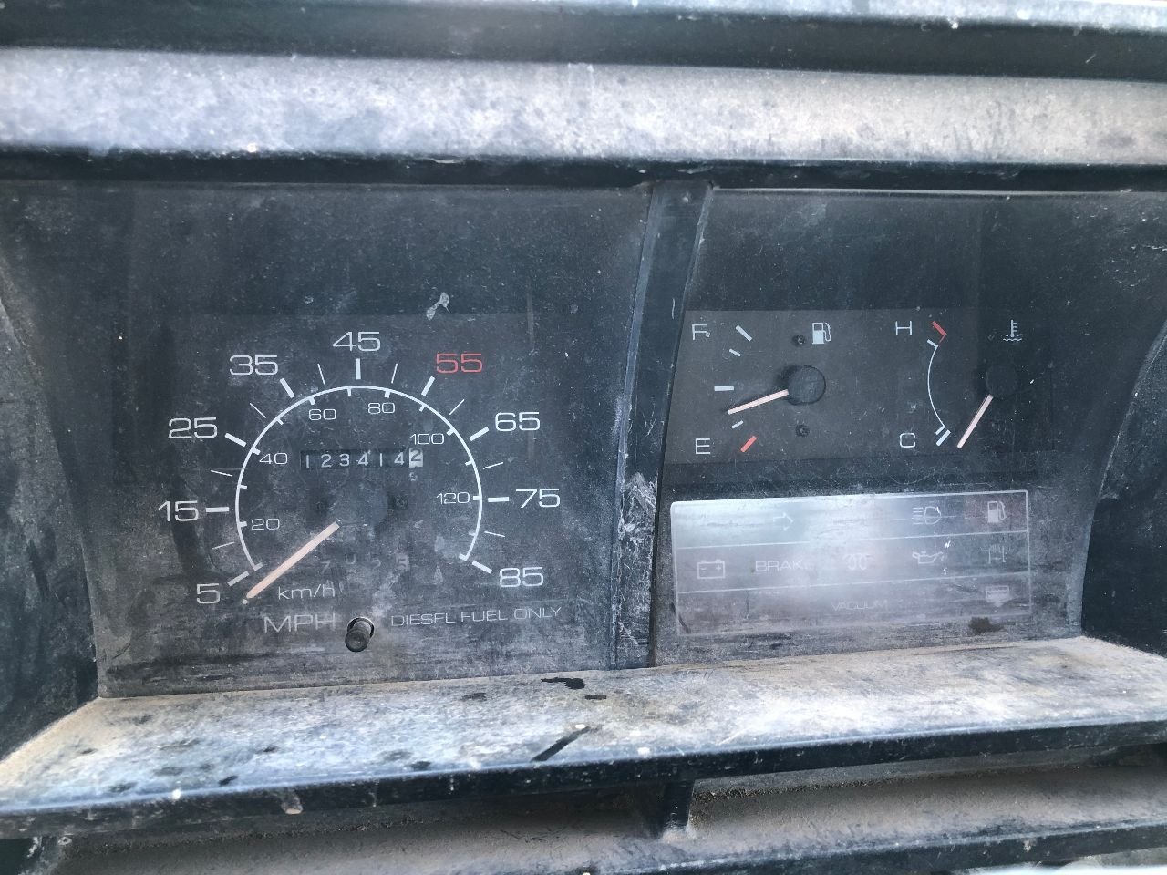 Isuzu NPR Instrument Cluster for Sale