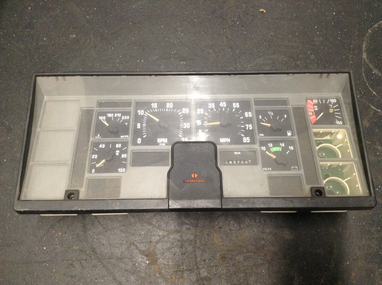 1689995C93 | International S2500 Instrument Cluster for Sale