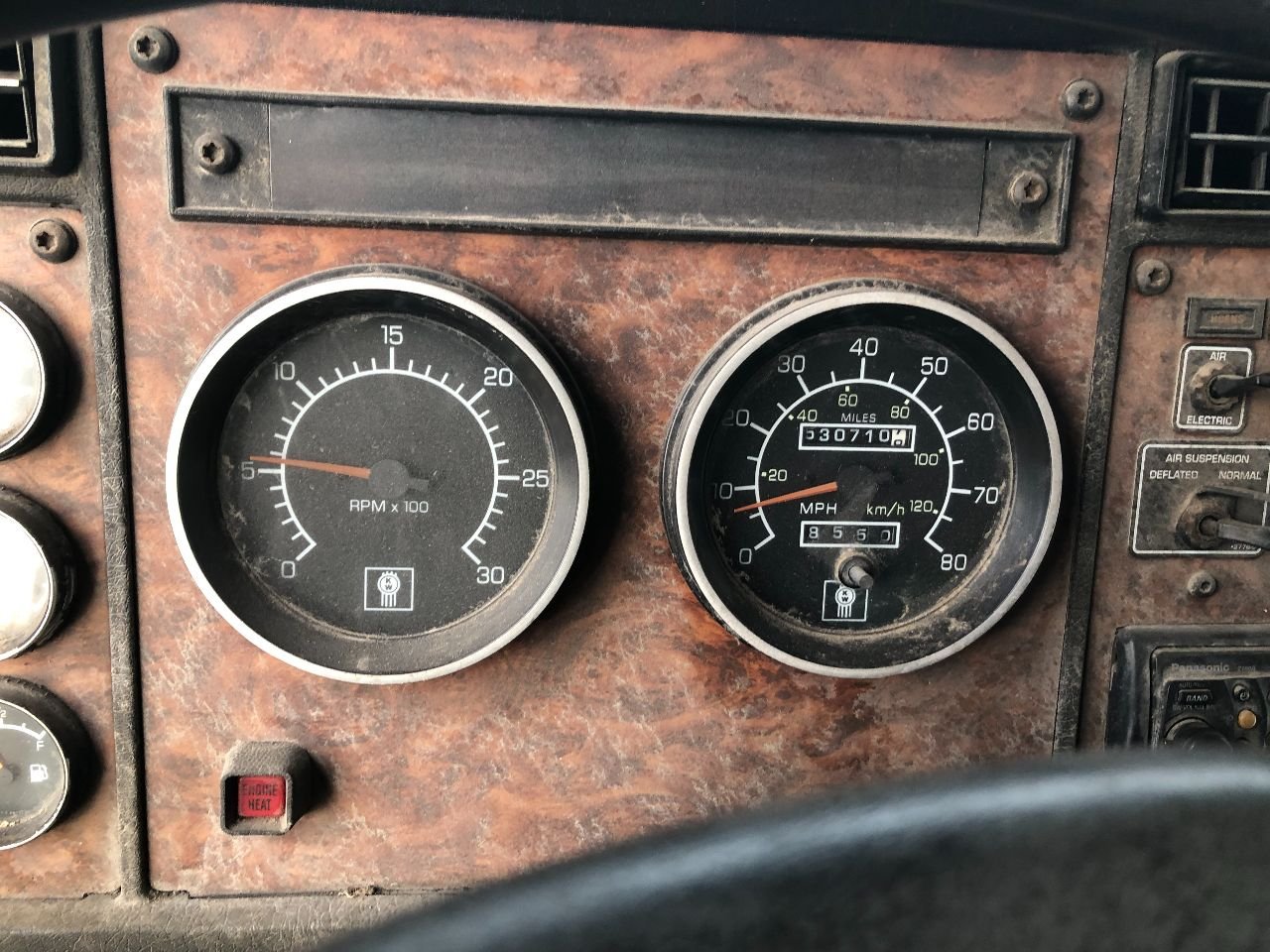 K176-4408 | Kenworth T300 Speedometer Instrument Cluster for Sale