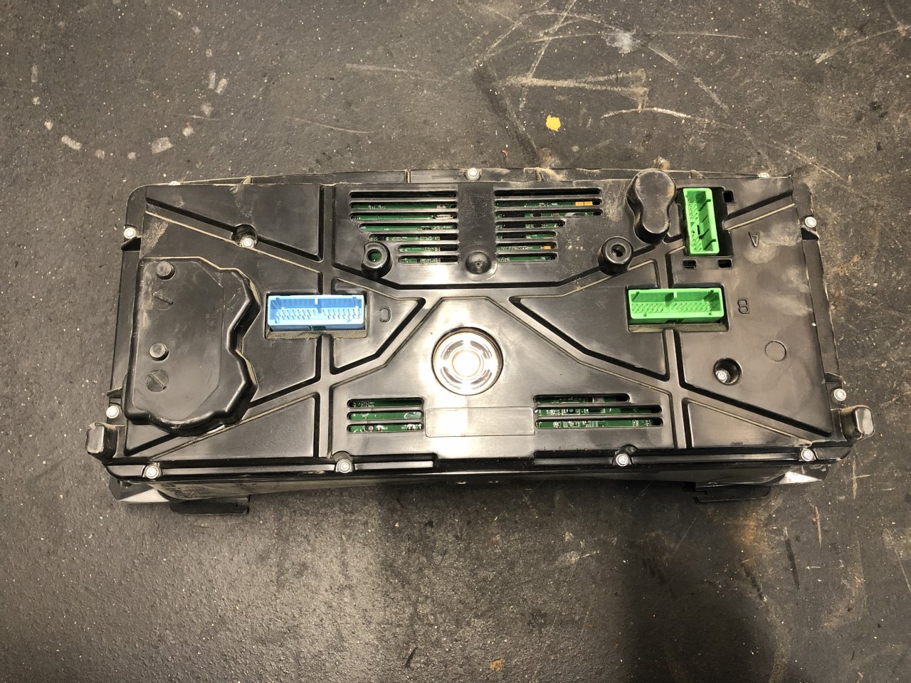 00108682 | Blue Bird VISION Speedometer Instrument Cluster for Sale