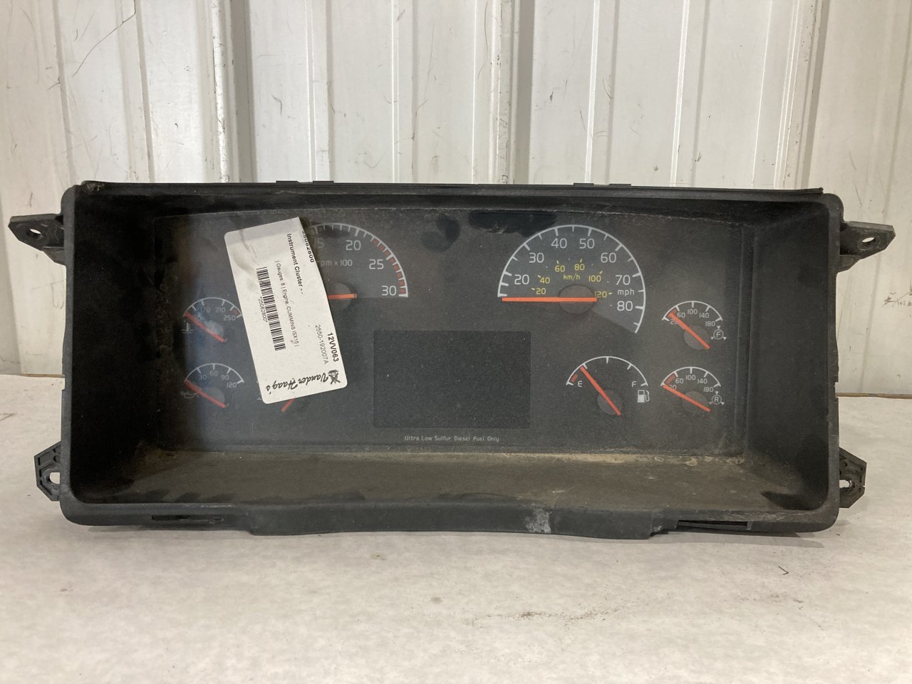 22261626-P01 | Volvo VT Speedometer Instrument Cluster for Sale