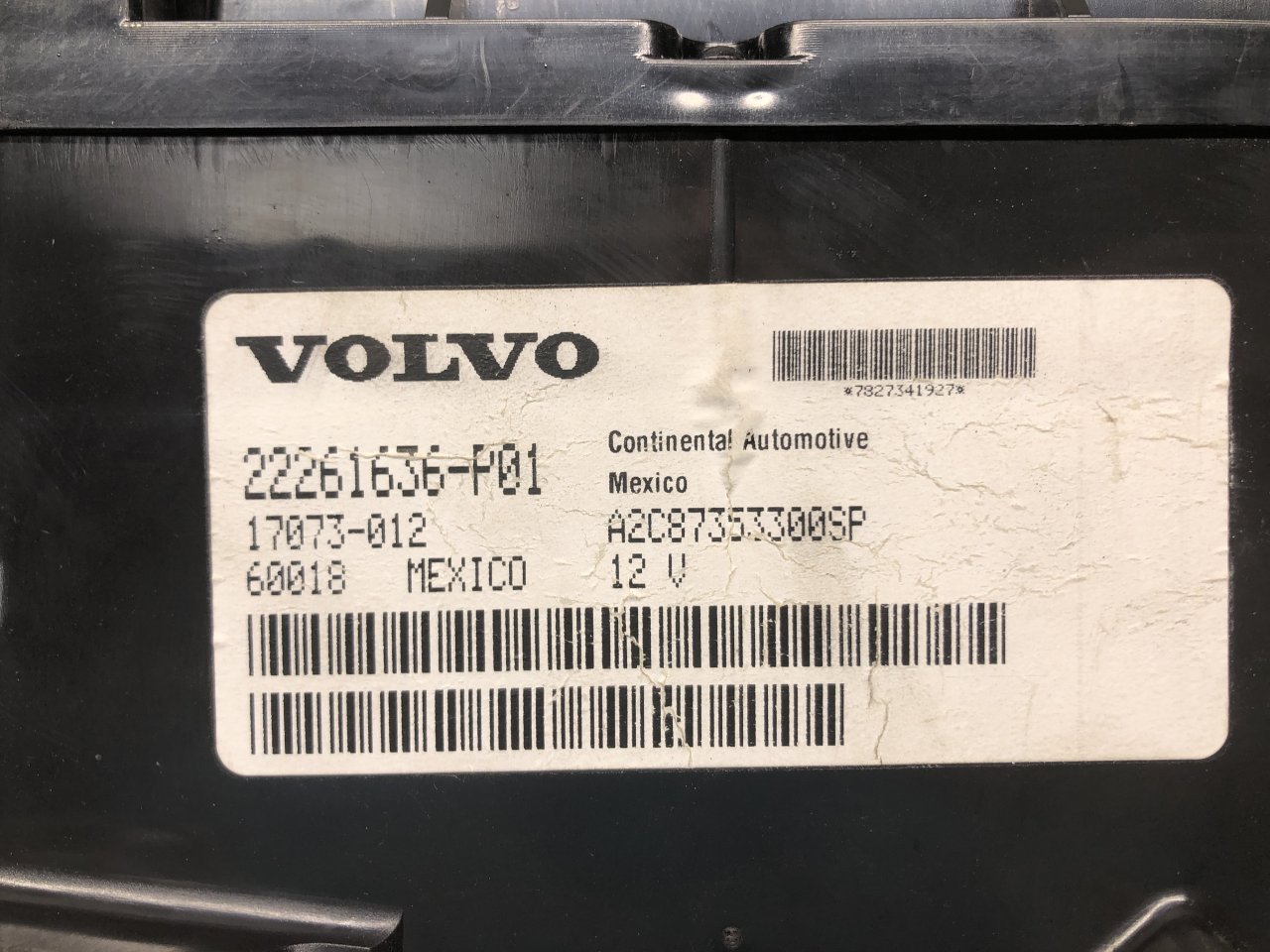22261636-P01 | Volvo VNM Speedometer Instrument Cluster for Sale