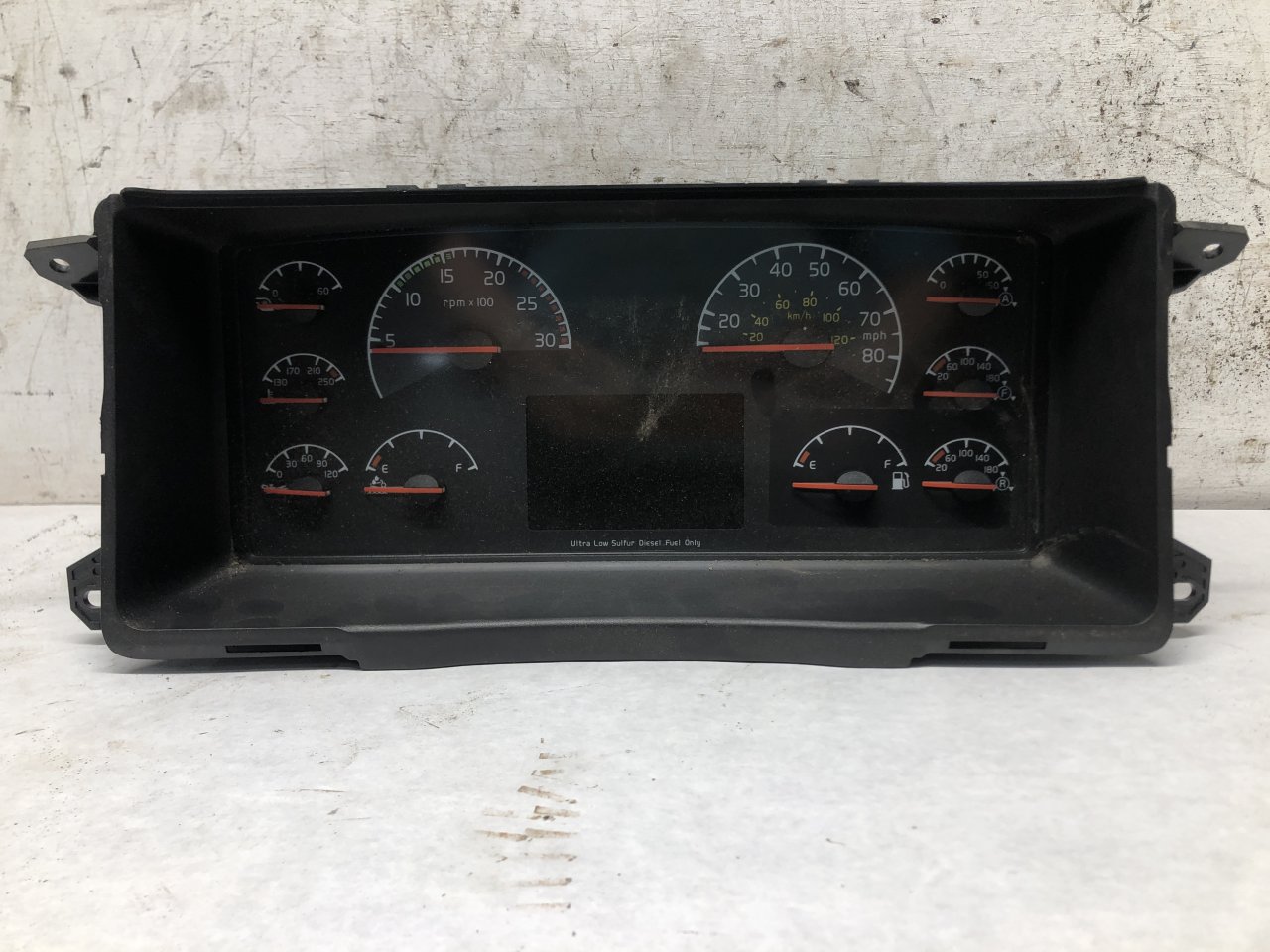 22261636-P01 | Volvo VNM Speedometer Instrument Cluster for Sale