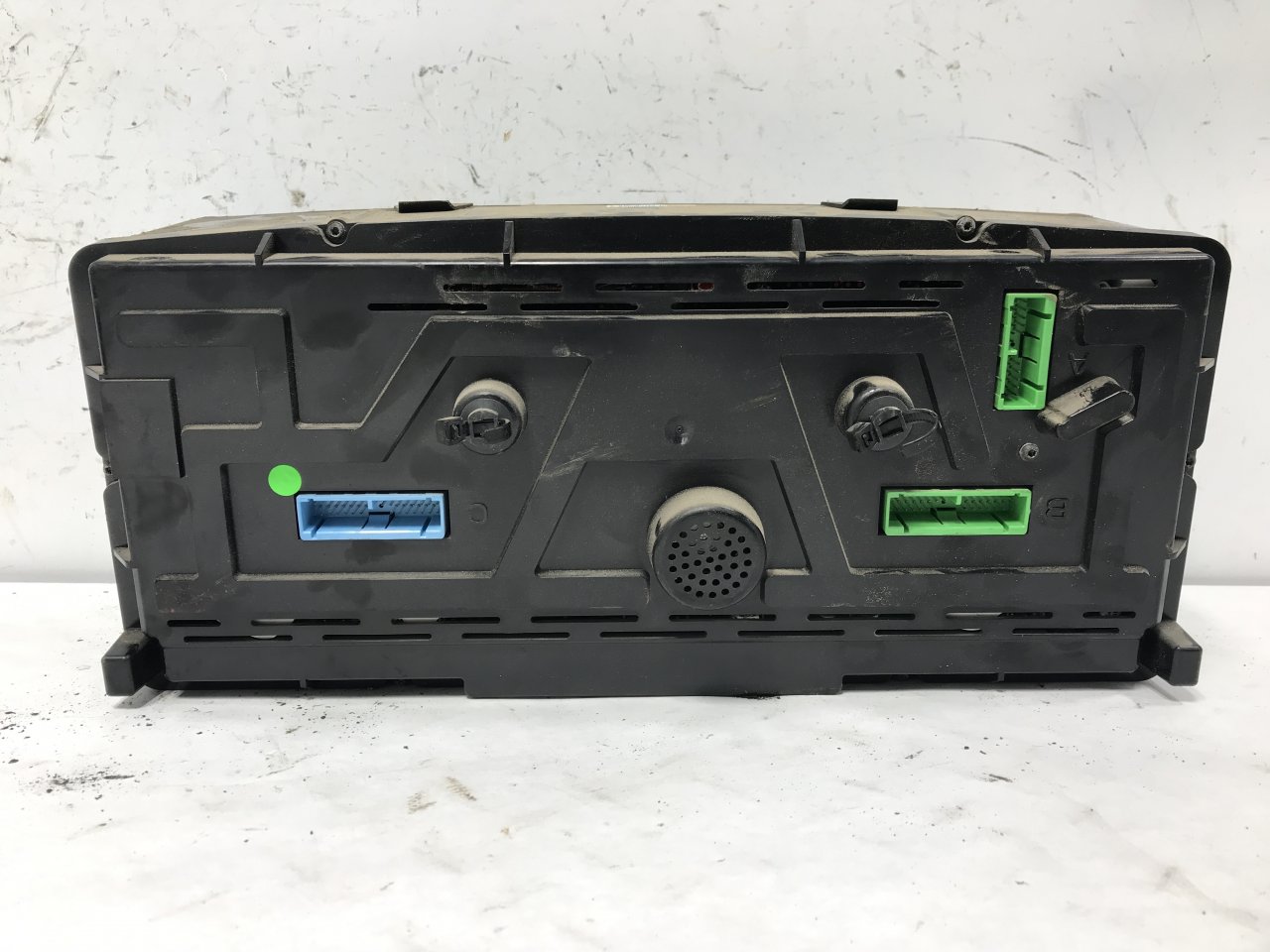 20543464-P01 | Volvo VT Speedometer Instrument Cluster for Sale
