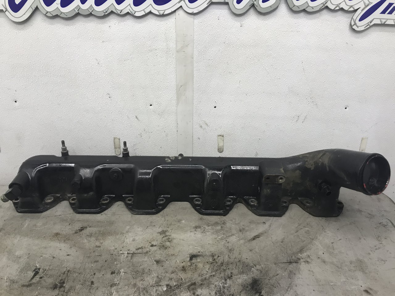 Mack E7 Engine Intake Manifold for Sale