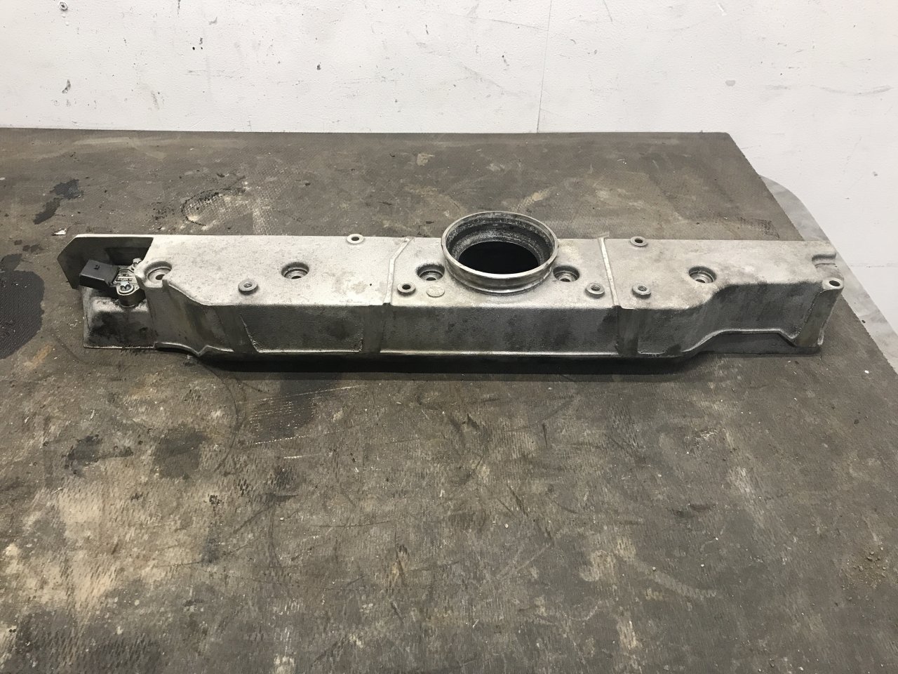 Mercedes MBE906 Engine Intake Manifold for Sale
