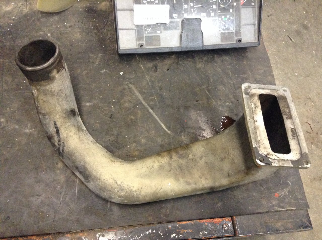 Cummins SMALL CAM Engine Intake Manifold for Sale