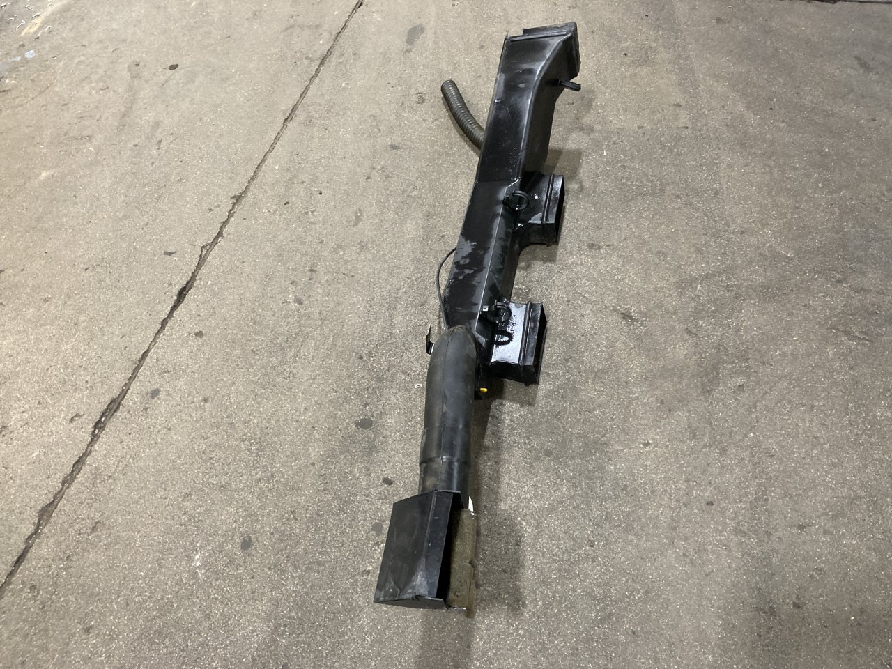 166438C1 | International 4700 Cab Interior Part for Sale