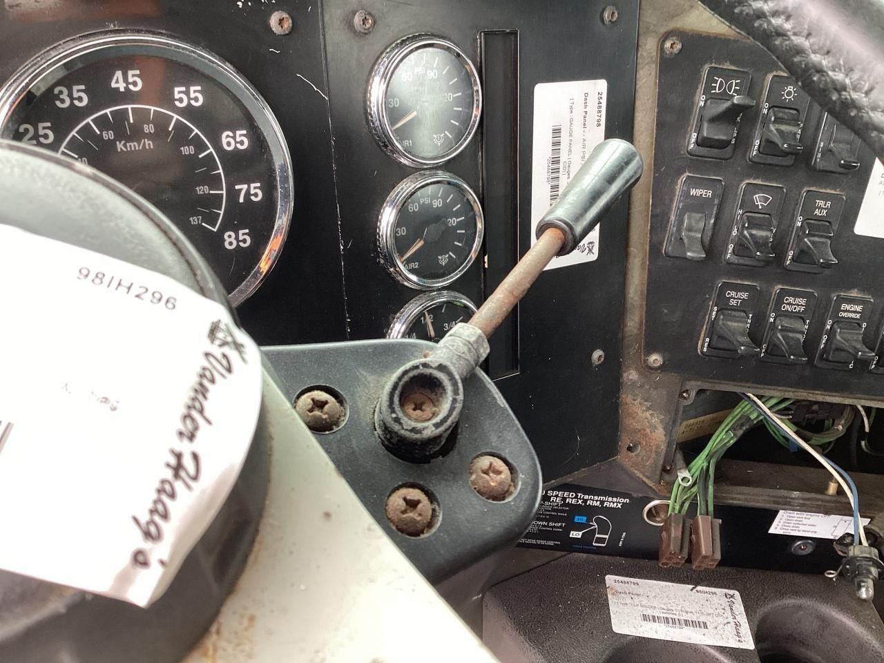 VERIFY | International 9100 Cab Interior Part for Sale