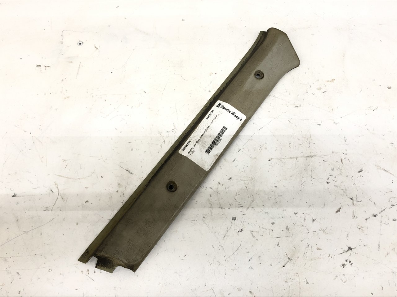 K097-2556-3R | Kenworth T600 Cab Interior Part for Sale