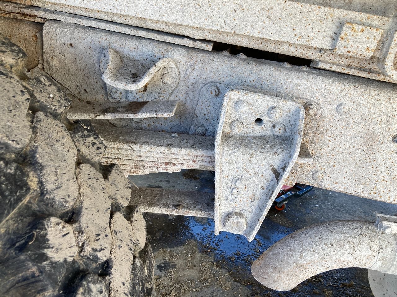 303776 | Eaton 19050S Axle Housing (Rear) for Sale