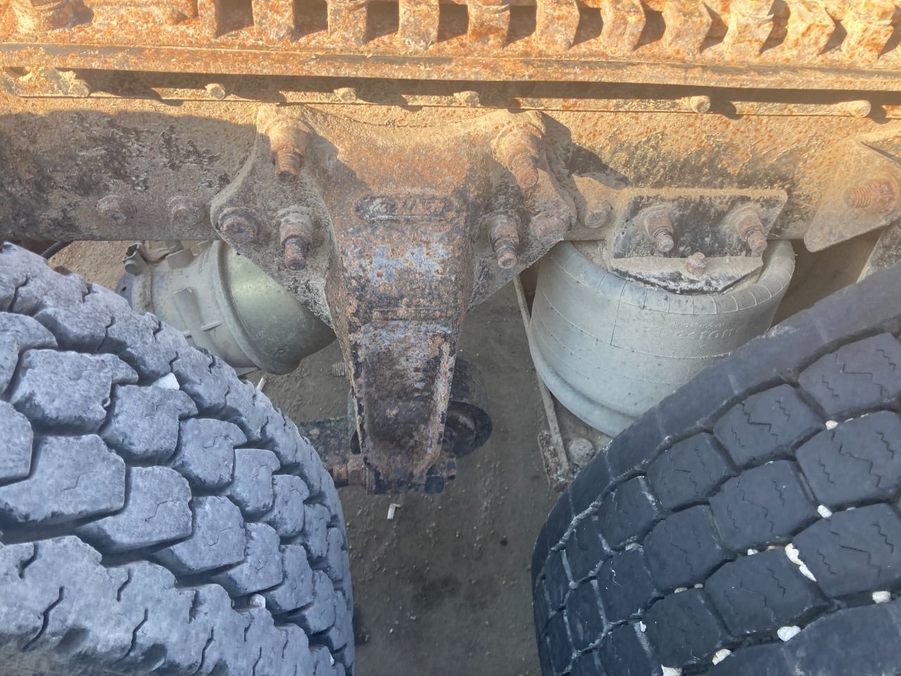 Freightliner FLD120SD Rear Leaf Spring for Sale