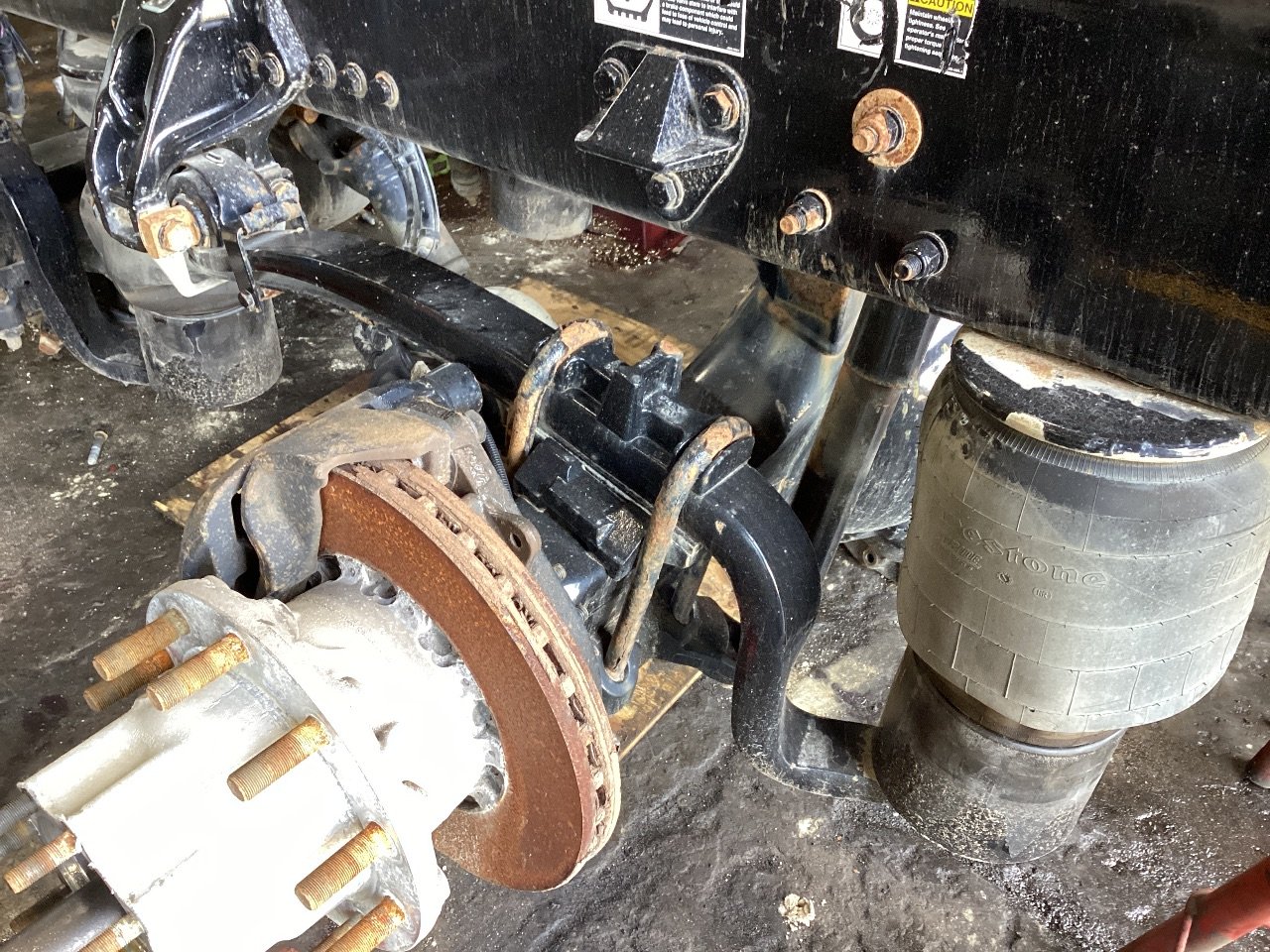 C81-6002 | Kenworth T440 Rear Leaf Spring for Sale