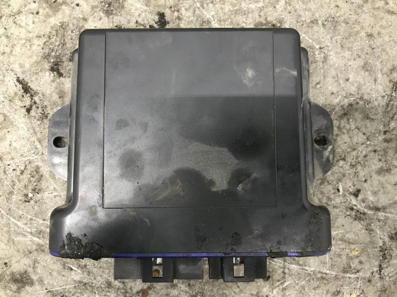 P211019103 | Peterbilt 579 Light Control Module for Sale