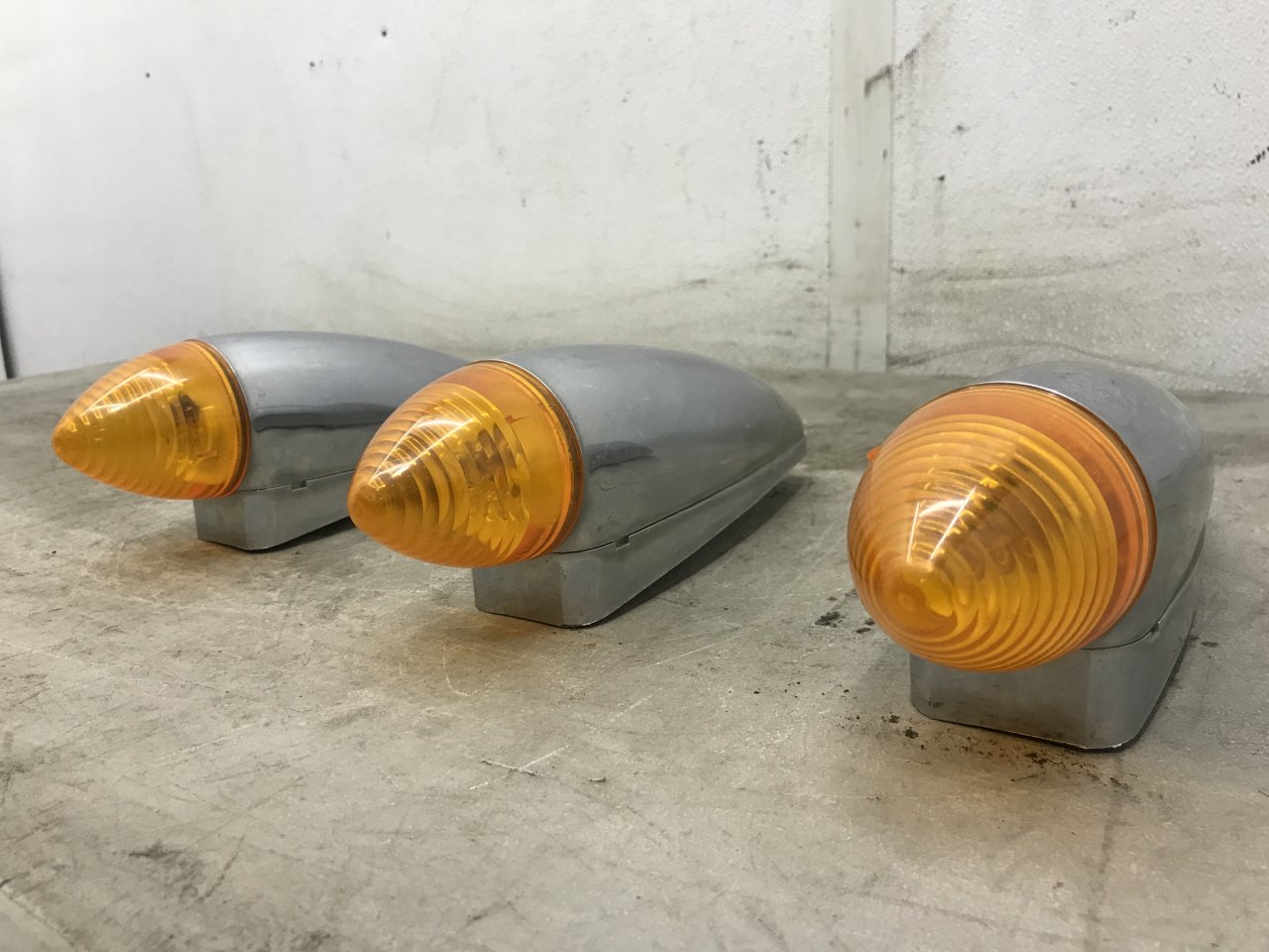 Mack GU813 Lighting, Exterior for Sale