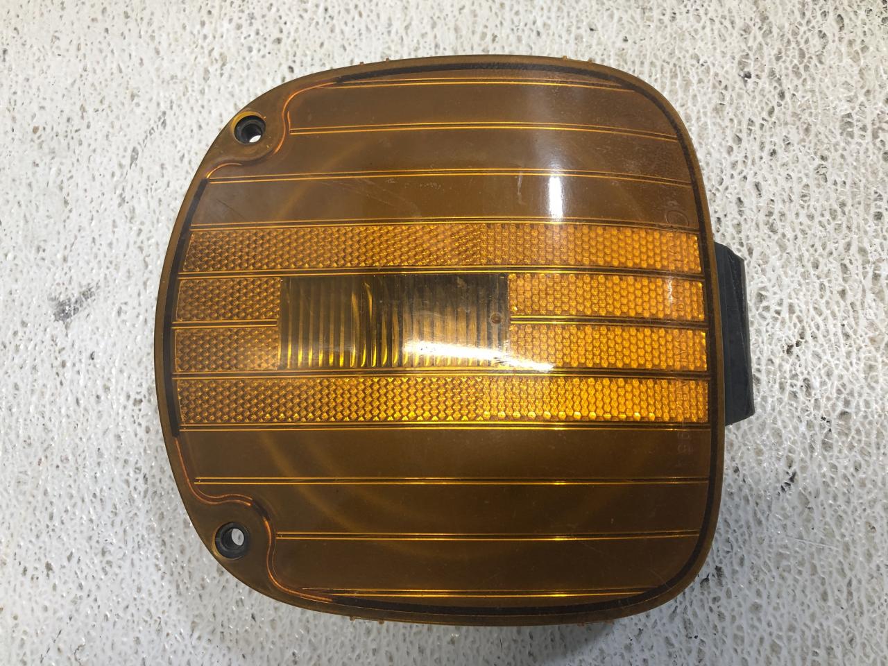 Freightliner C112 CENTURY Parking Lamp for Sale