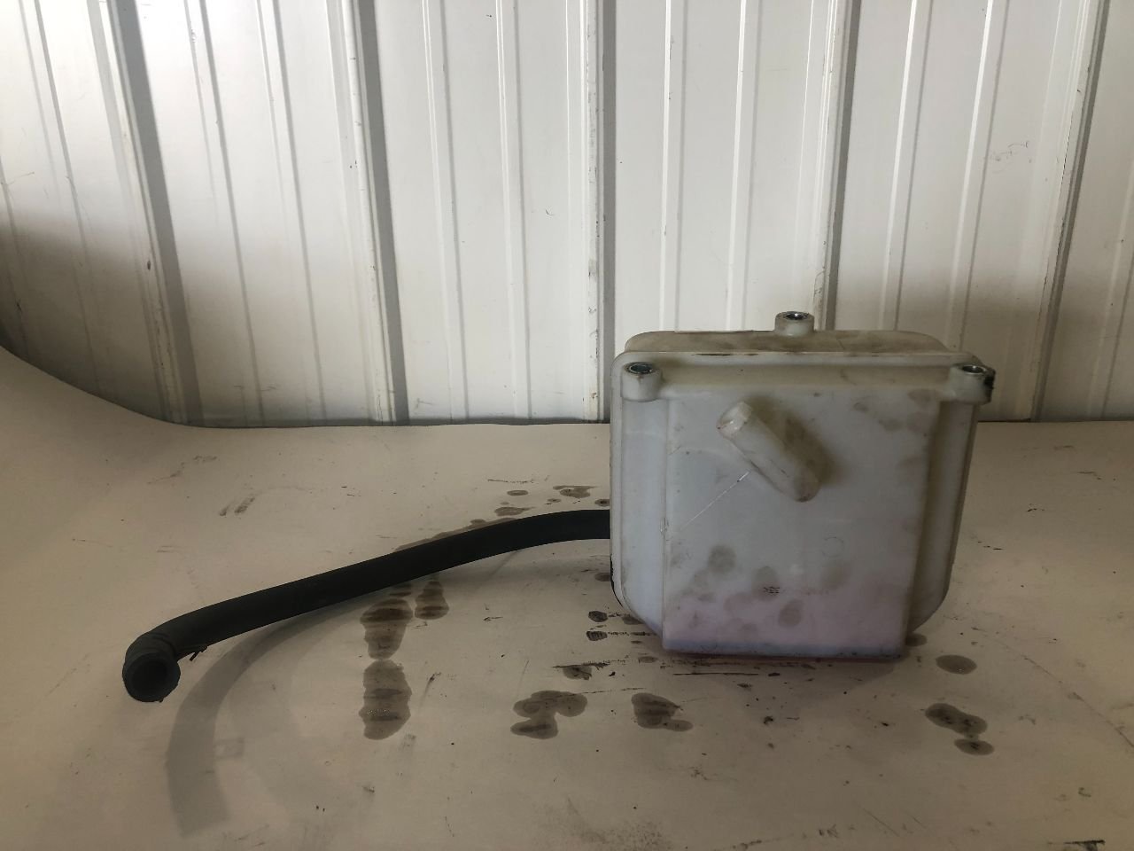 Freightliner CASCADIA Power Steering Reservoir for Sale