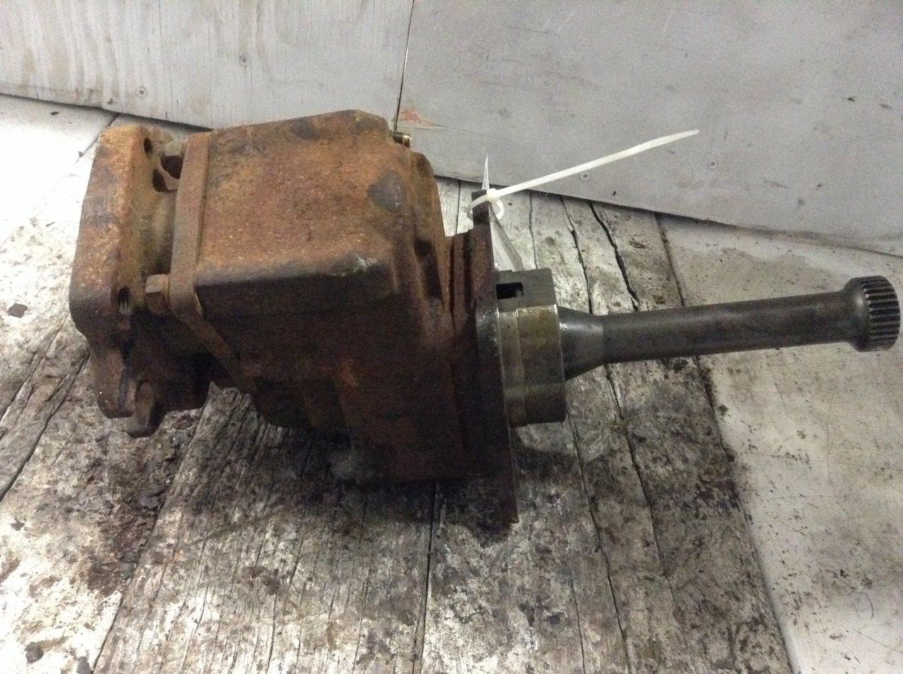 RS4SP86VNP1KX | Volvo ATO2612D PTO for Sale