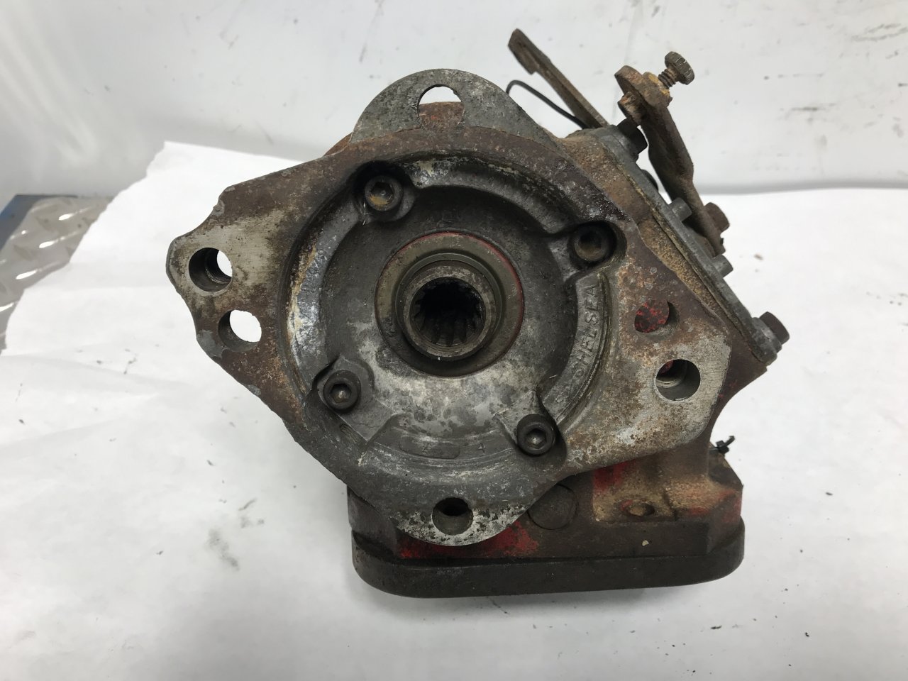 442KRBGXXW5XK | Spicer CM5852A PTO | Power Take Off for Sale