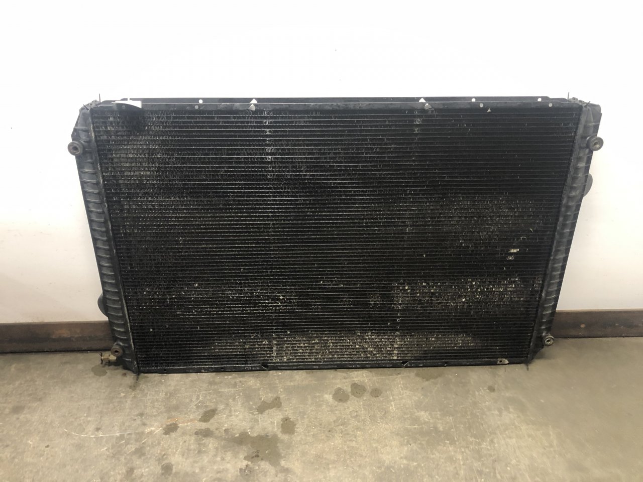 2591552C91 | International 8600 Radiator for Sale
