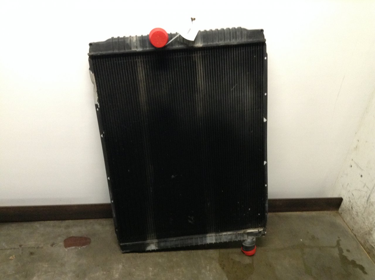 International 9200 Radiator for Sale